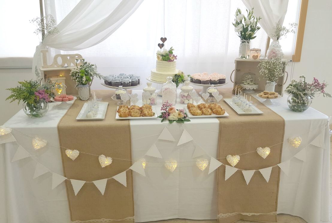 Celebra con Ana | Fiestas y Regalos personalizados: Mesa dulce Rústica ...