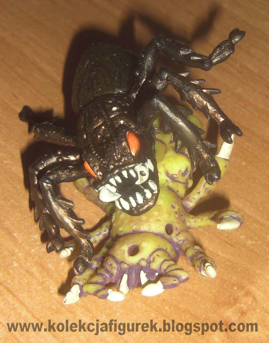 Kolekcja Figurek...: REAL SQUISH BUGS - czyli: Sok z Żuka!