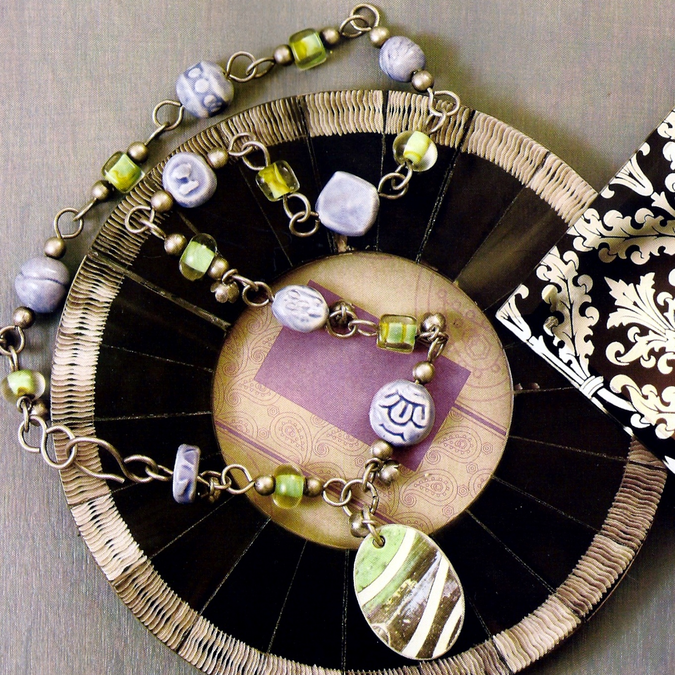 beautifully broken me: September 2011 Bead Trends