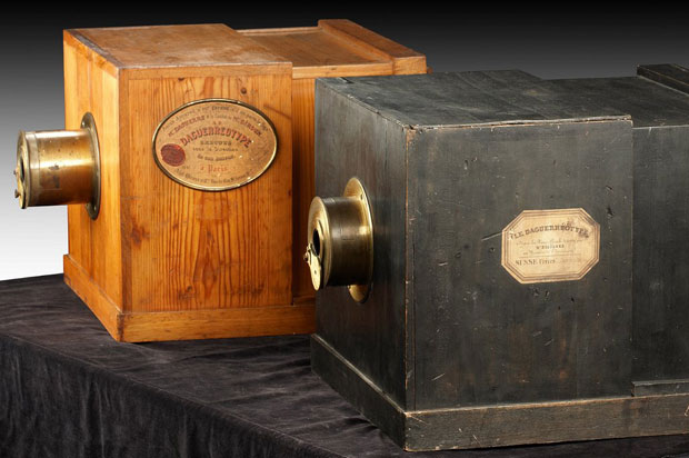 Contra cara : La evolución de la cámara fotografica: Evolución de la cámara