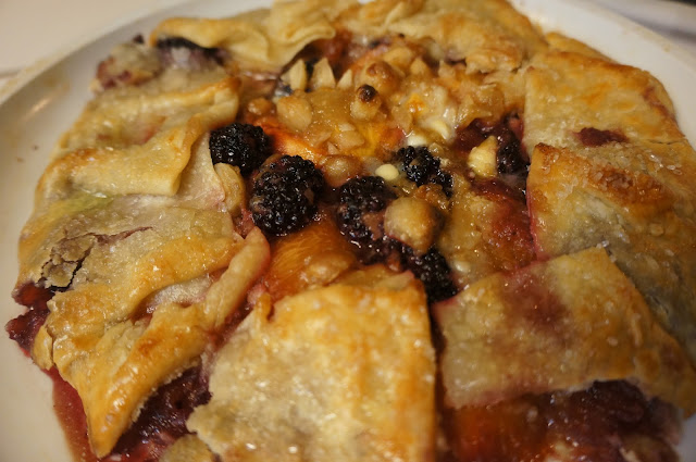 Pine Creek Style: Rustic Fruit Pie...