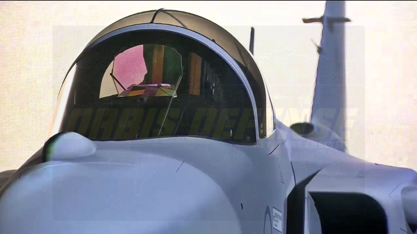 Orbis Defense Blog: Primeiras imagens do Gripen Evolution durante o ...