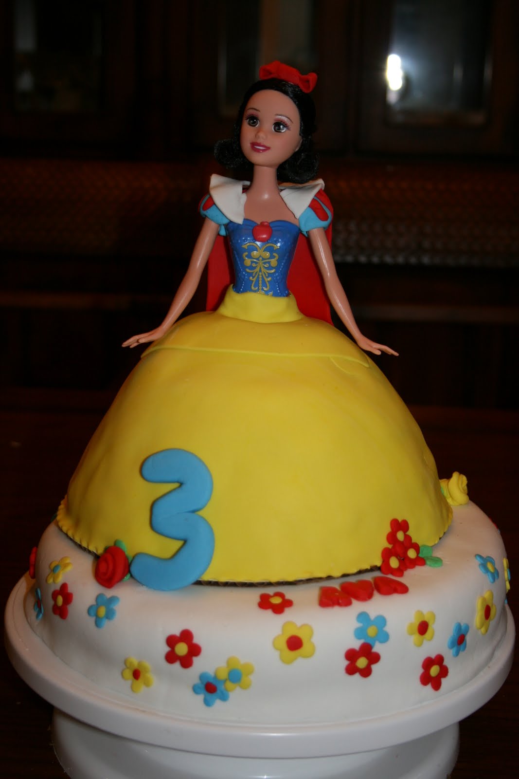 Piece of Cake by Kate: Snow White Cake