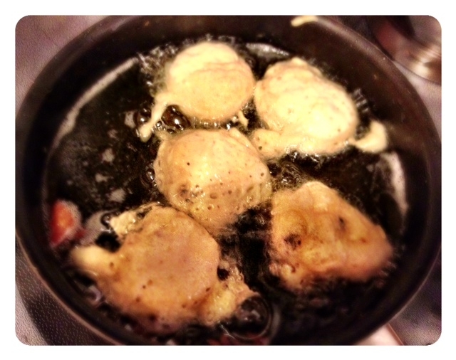 Christina's Sweet Nothings: Dutch Oliebollen (Oil Balls)