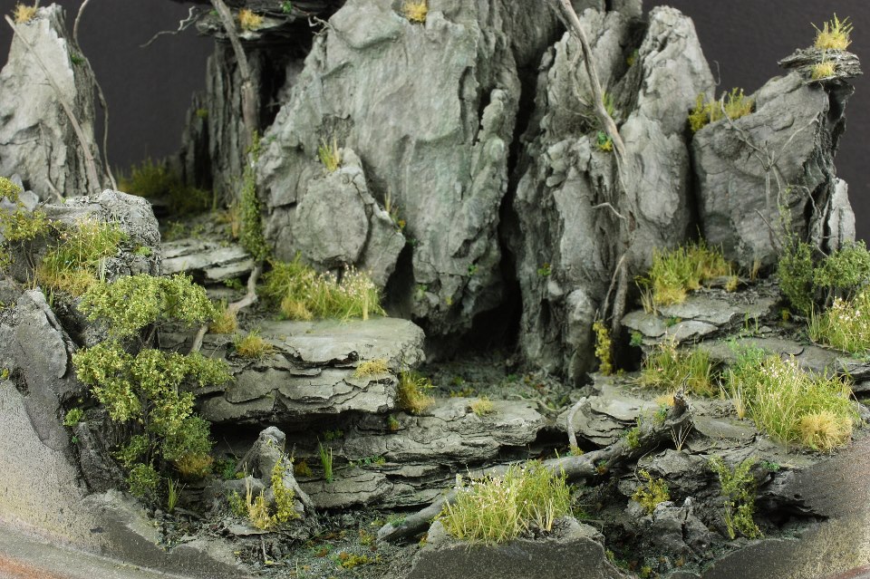 Step by Step: Creating a fantasy base | planetFigure | Miniatures