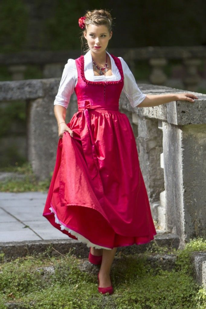 Movies, Actresses, Clothing : Beautiful Dirndls