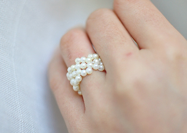The Cheese Thief: Eight Petal Flower Bead Ring Tutorial