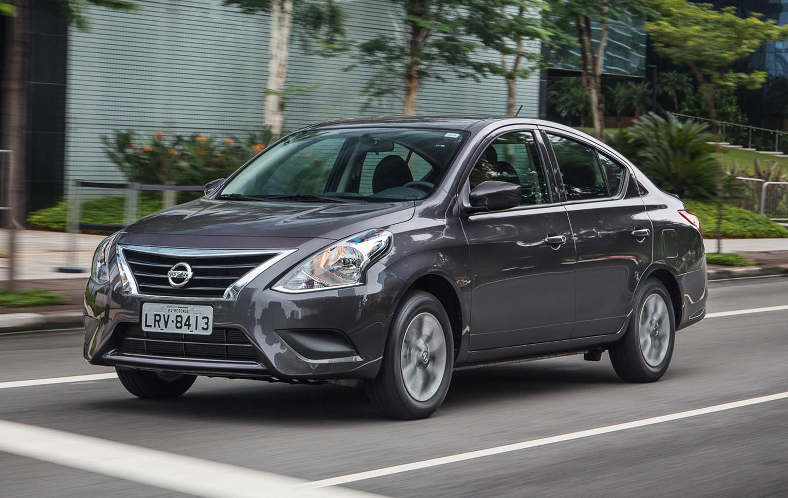 Nissan Versa 2016: preços, fotos, consumo e ficha técnica