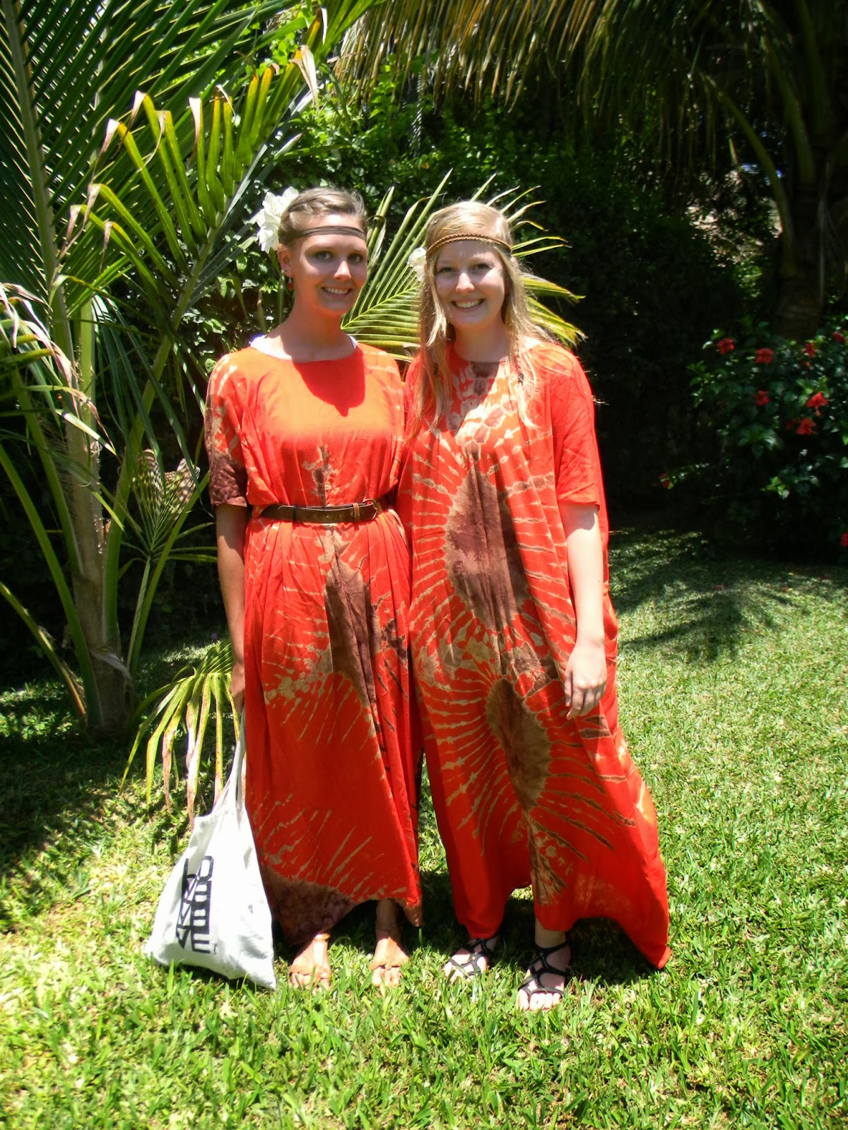 Miri und Marie in Kenia