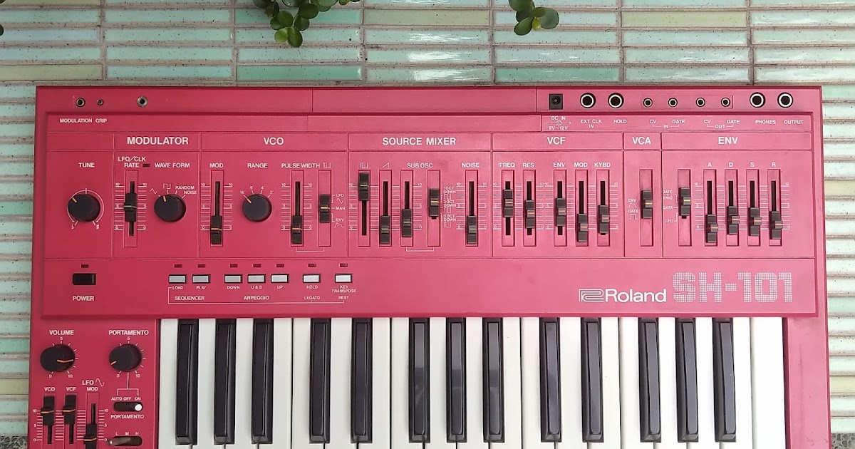 MATRIXSYNTH: Roland SH-101 Red