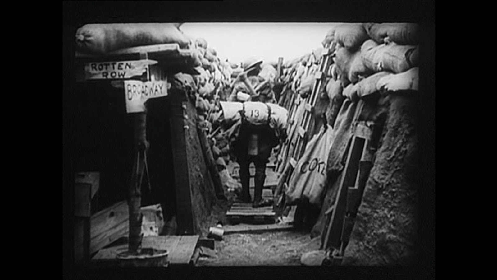 Cinésium Le Blog: Charlot soldat: la contribution de Chaplin à l'effort ...