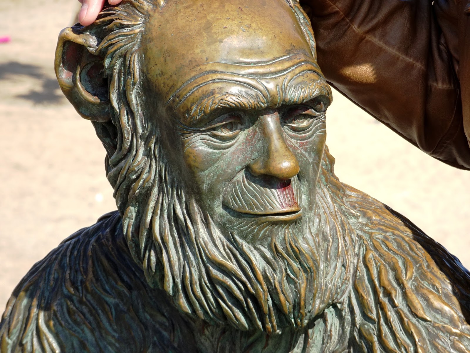 Redescubriendo Barcelona y más allá: 26/02/2017 Badalona. Destilería ...