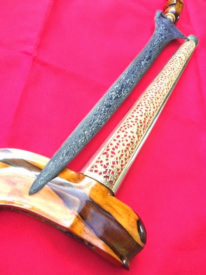 Keris Pamor Langka " Kendit Gumantung " Sold Out | Keris Pusaka