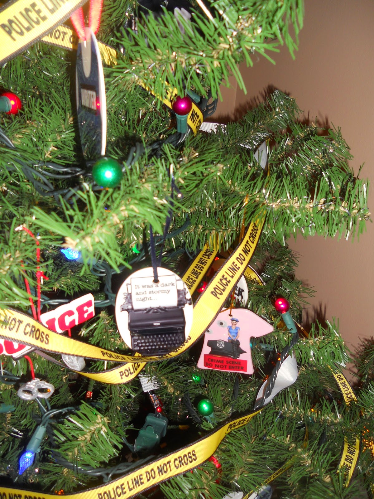 Dead Herring: FORENSIC CHRISTMAS