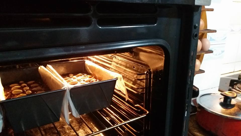 RESEPI KEK DUNDEE Lembab-lembab moist - rasa masam manis dan berempah