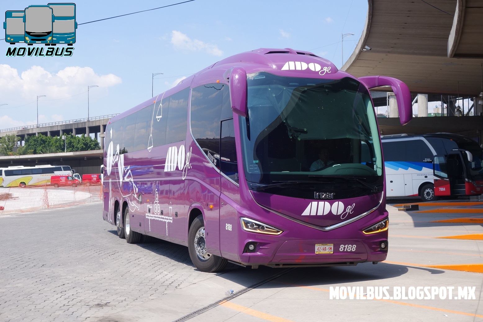 Conoce los interiores y servicios que ADO GL ofrece en sus Irizar i8.