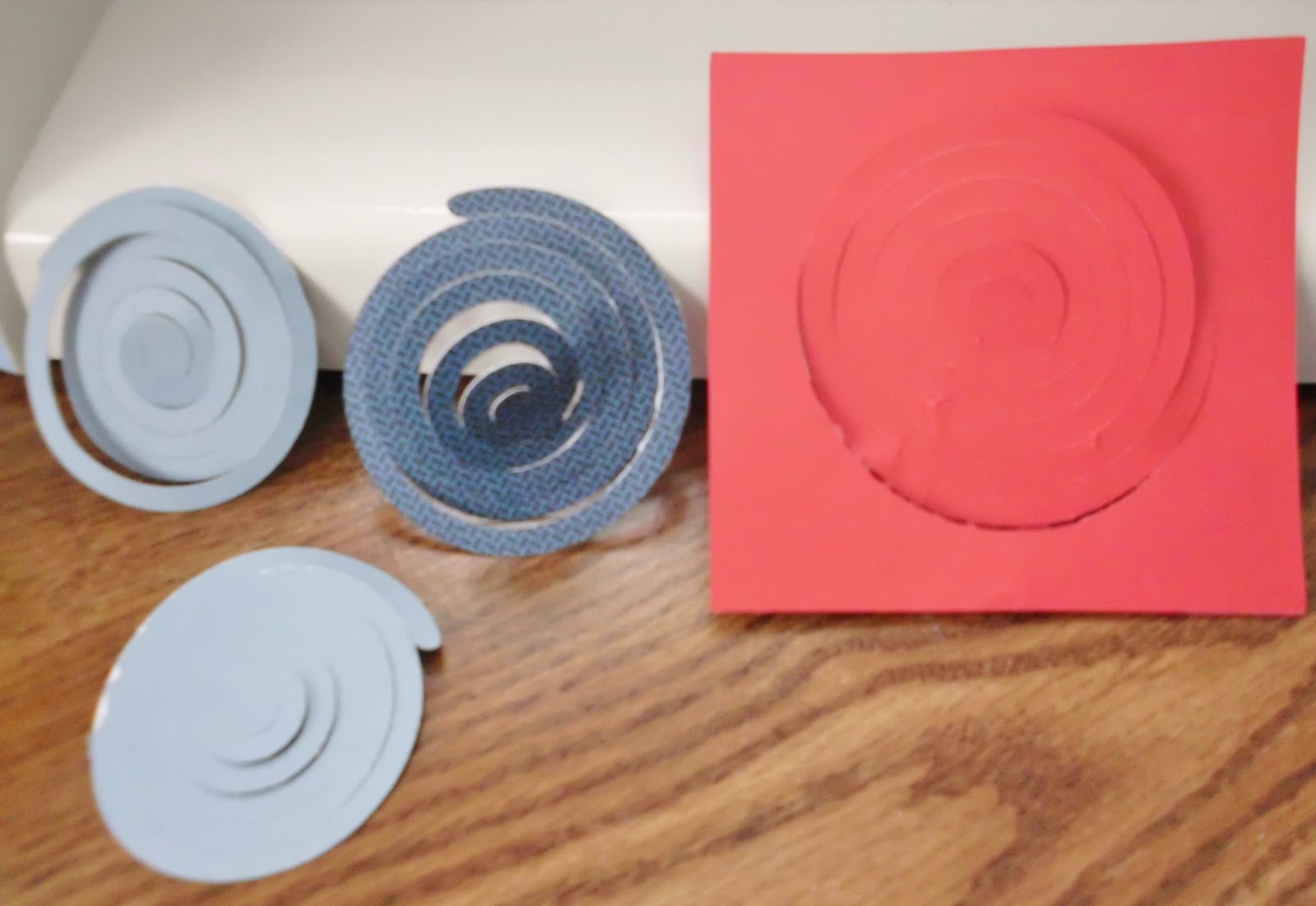 Dec 3-5 Part 7 Creating a Round Swirl – Cards and Stitches