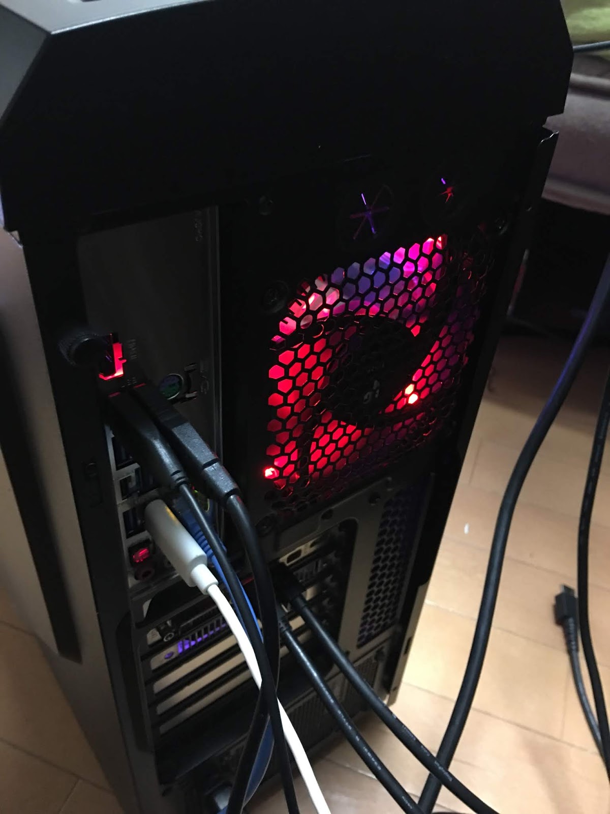 KK PP 'S BUTSUYOKU LIFE: ZALMAN Z3 Plus の FANを交換