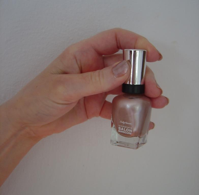 Review + Swatches: Sally Hansen’s Spring/Summer 2015 Rodarte Nails to ...
