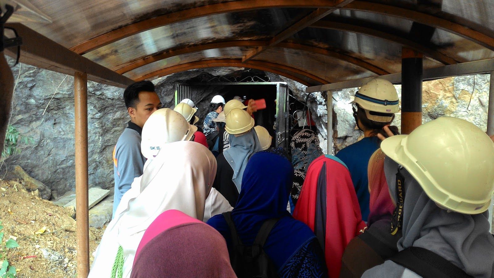 KTH Homestay & Chalet, Mata Ayer, Perlis: Exploring Gua Kelam - Caving ...