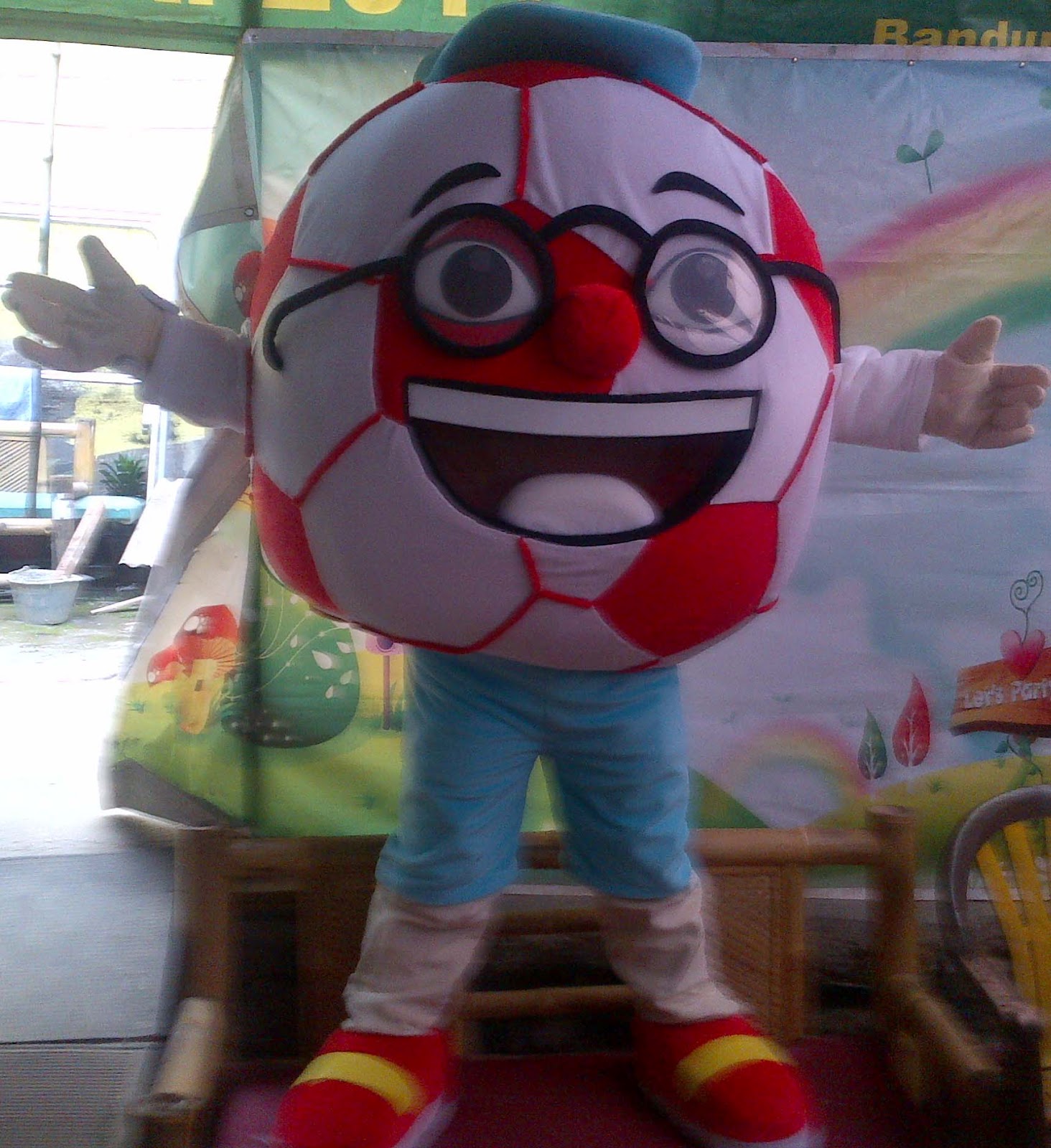 Kostum Badut Maskot Bandung