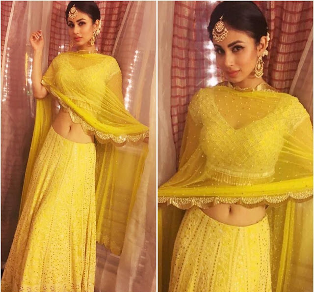 Celebrity Pics Mouni Roy Hot Navel In Yellow