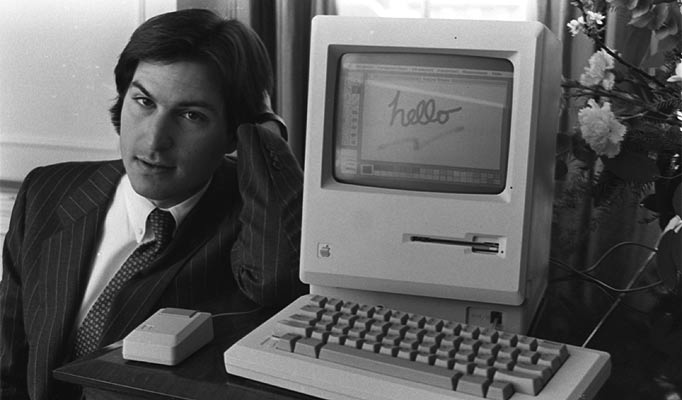 the extravaganza .: Apple = Steve Jobs. Where The Story Began