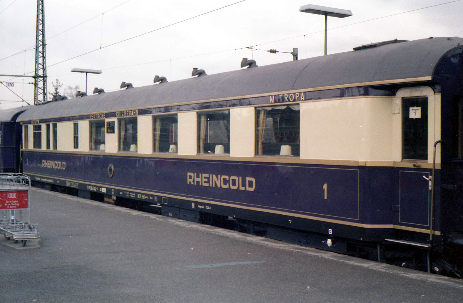 Die DB in Bildern 1966-1991: Rheingold 28, TEE Blauer Enzian, TEE Rheingold
