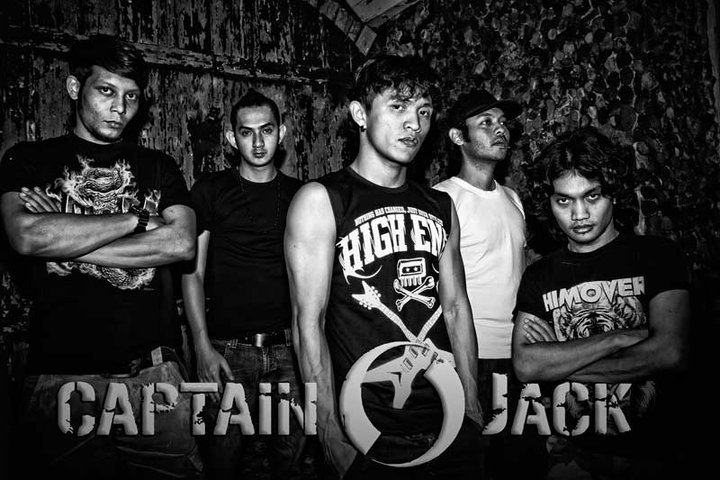 Captain Jack Band ~ Dhuha's Official Website
