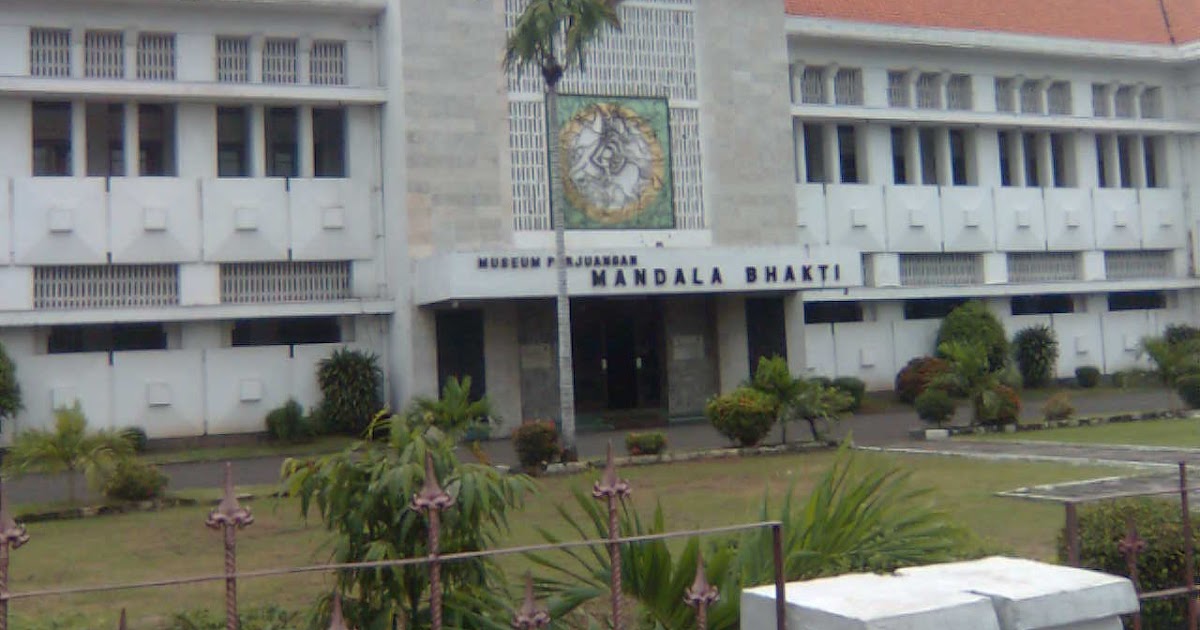 wahanawisata.com: Museum Mandala Bhakti, sejarah perjuangan tentara ...