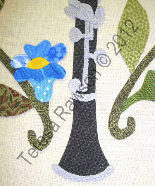 FABRIC THERAPY: Block 2 - hip-hip-hooray for all the clarinet players ...