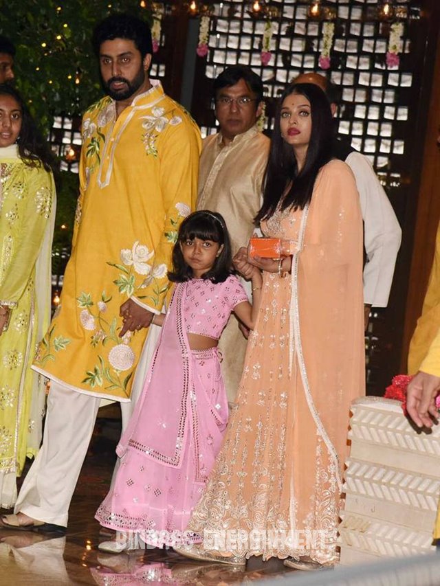 Rare photos of Aishwarya Rai Family