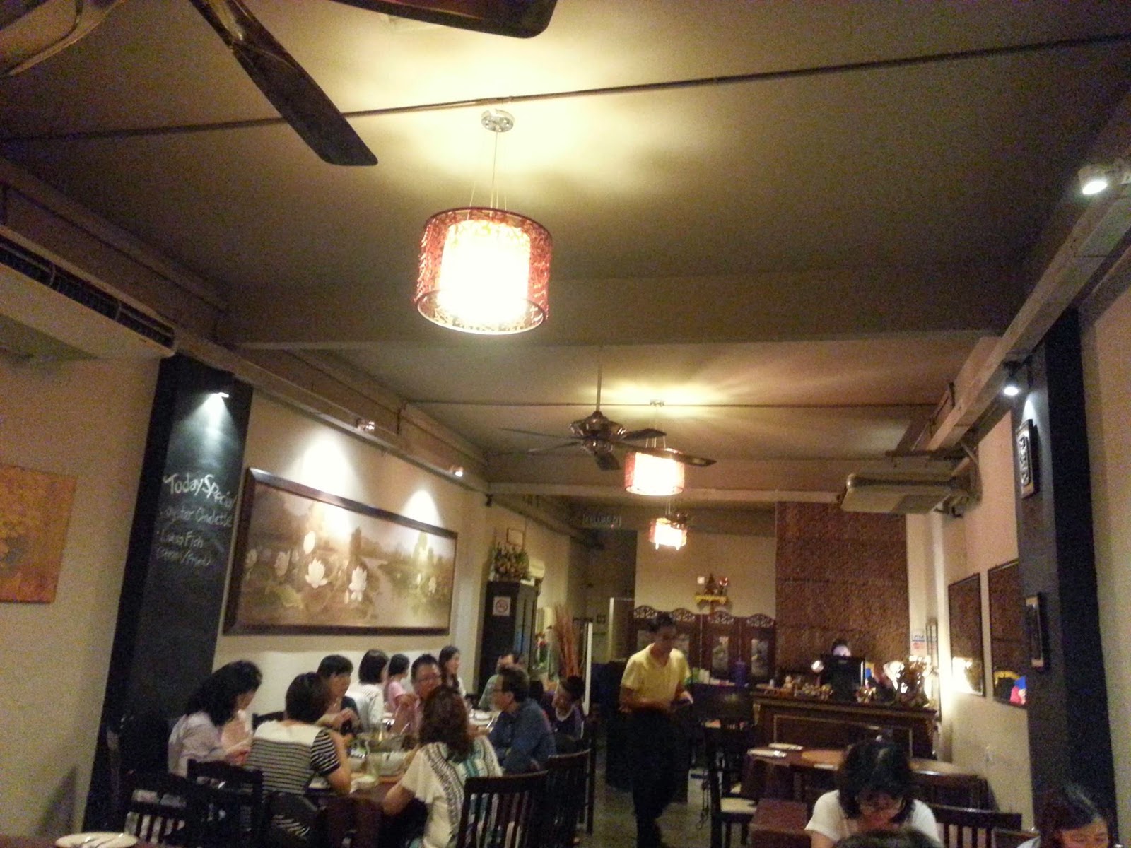 It's About Food!!: Chok Dee Thai Restaurant @ Burma Road