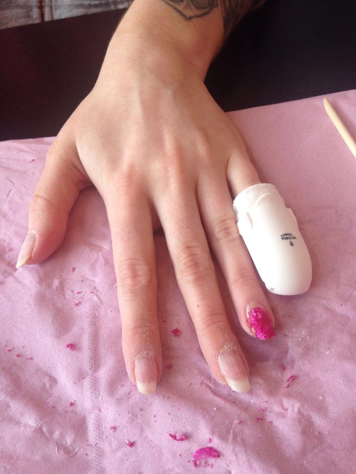 Jodi Roche Makeup: Getting my nails done at Marcelle's Beauty Rooms!