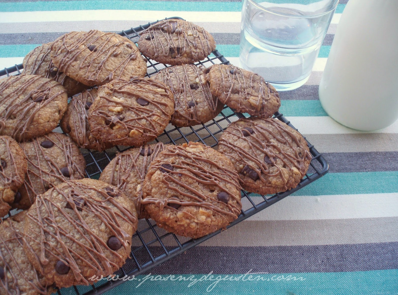 GALLETAS TRES CHOCOLATES - PASEN Y DEGUSTEN