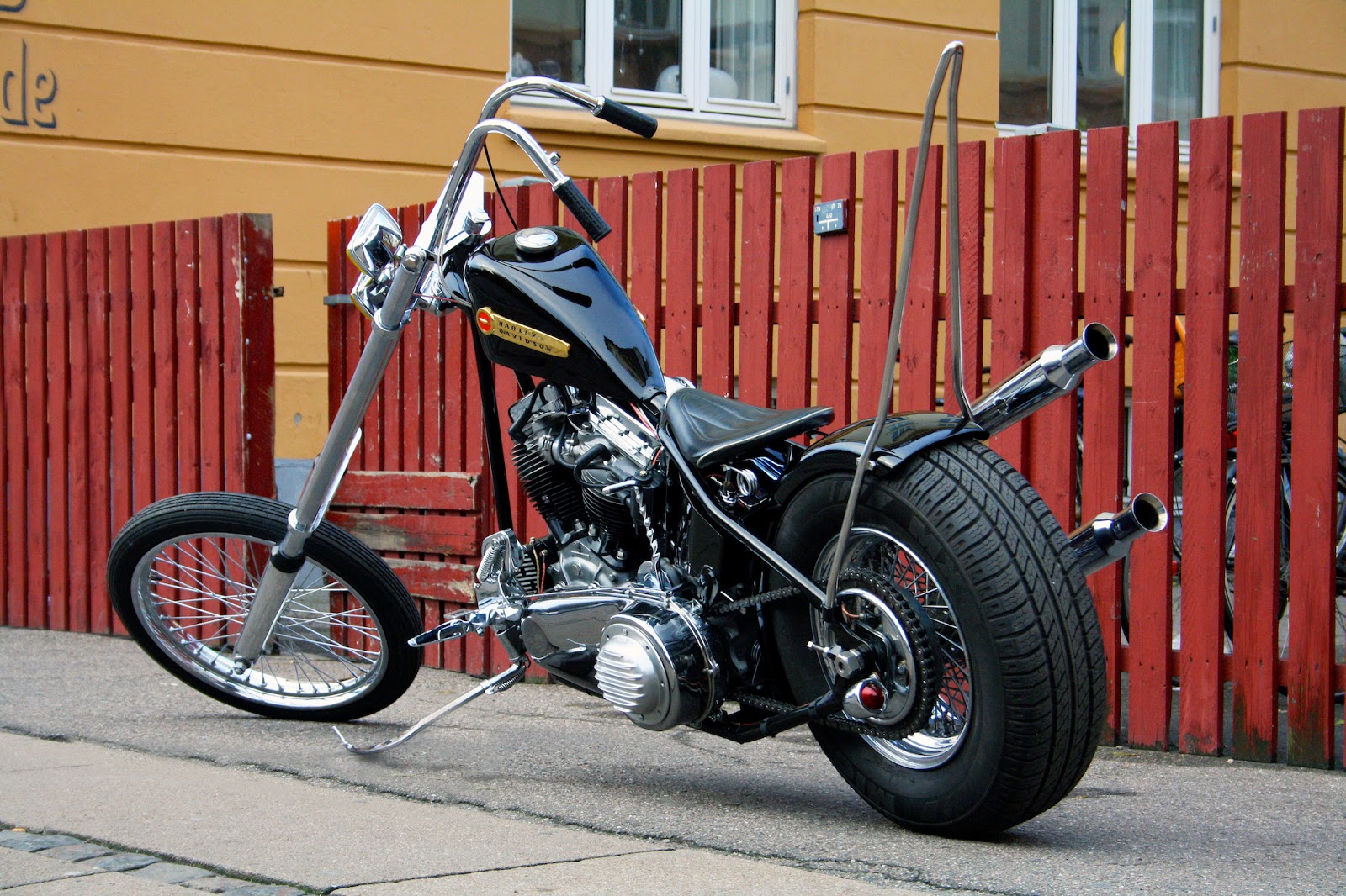 JAMESVILLE MOTORCYCLES: JAMESVILLE 62 FLH PANHEAD