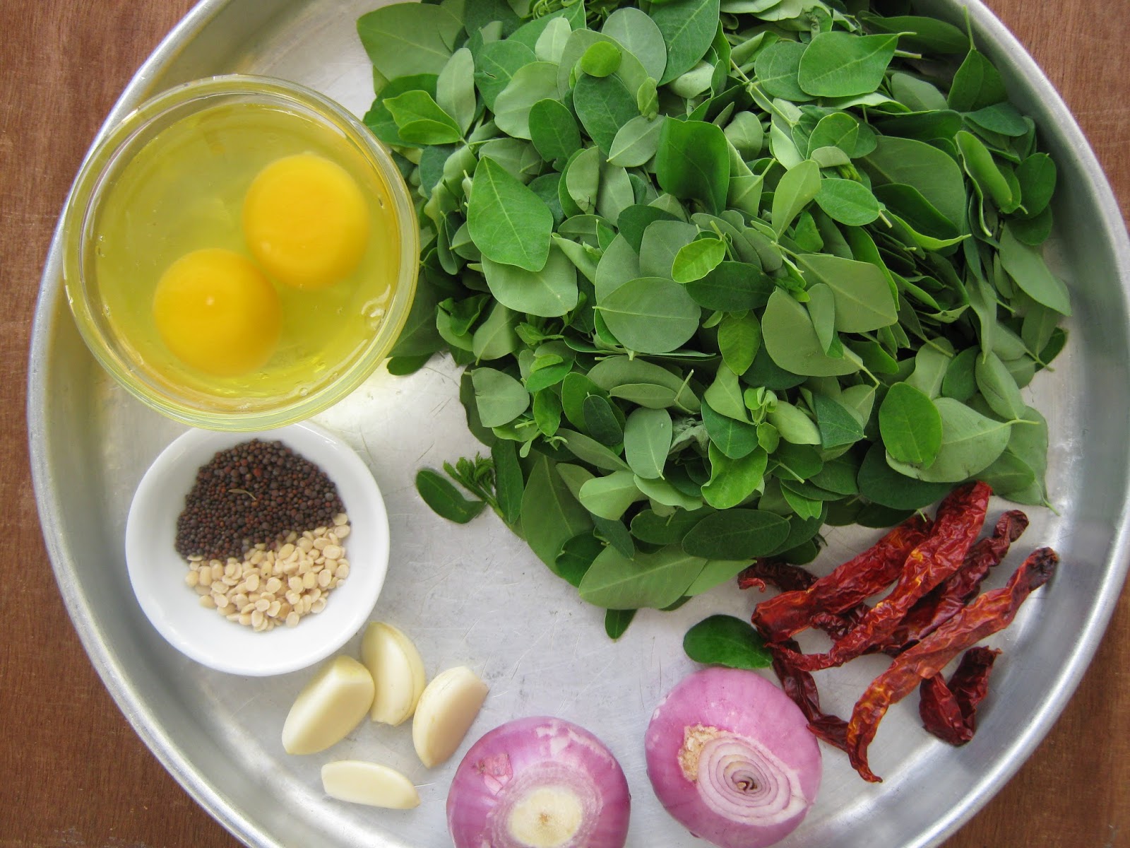 KARI LEAFS ... Malaysian flavour's: MURUNGAI KEERAI FRIED WITH EGGS