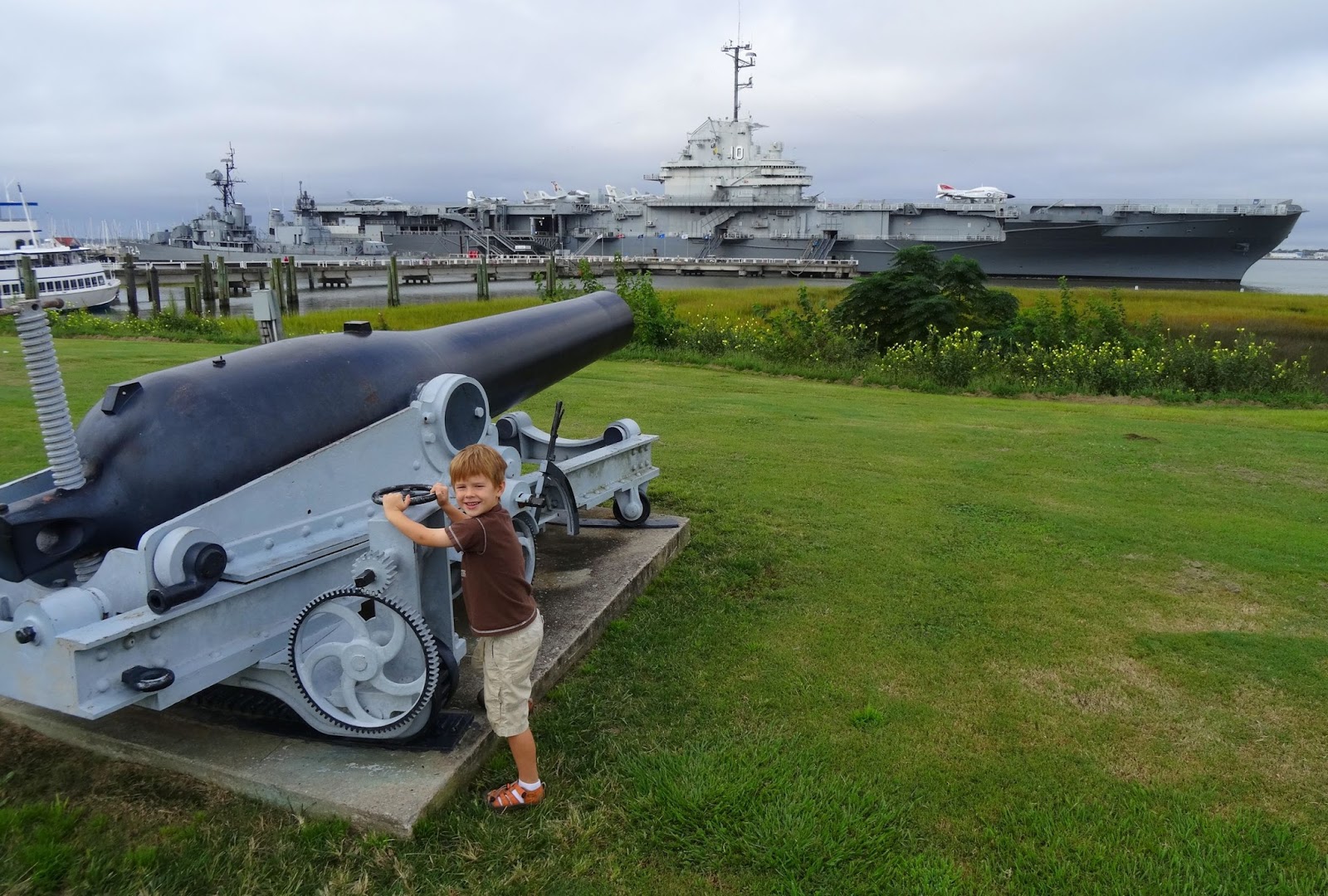 Femme au foyer: Patriots Point - a naval history adventure