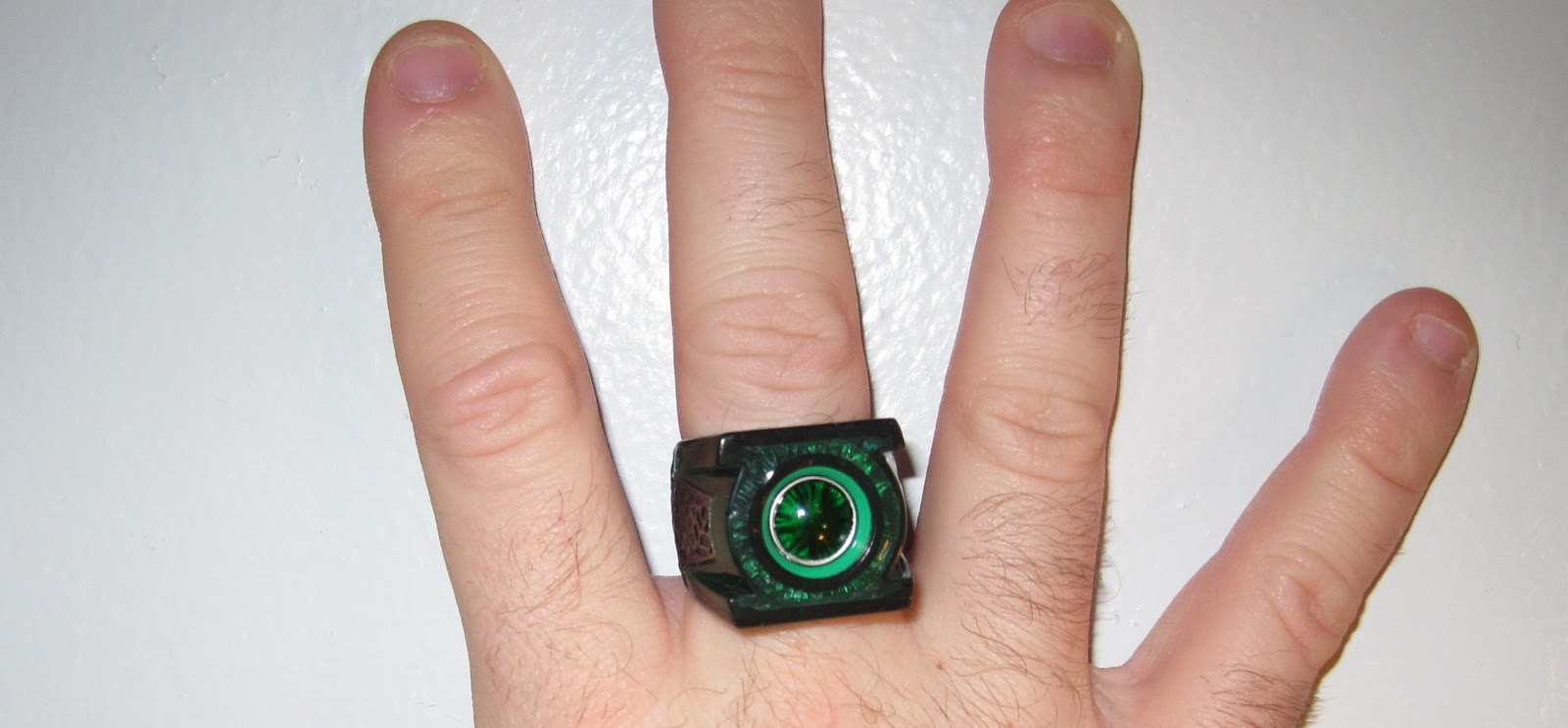 Toy Remix: Movie Masters Green Lantern: Hal Jordan with Bzzd