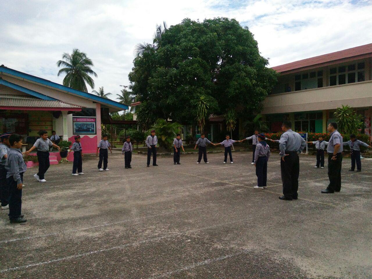 SK KAMPUNG BARU KUALA ABANG DUNGUN: ISTIADAT LAUNG AGUNG PENGAKAP KANAK ...