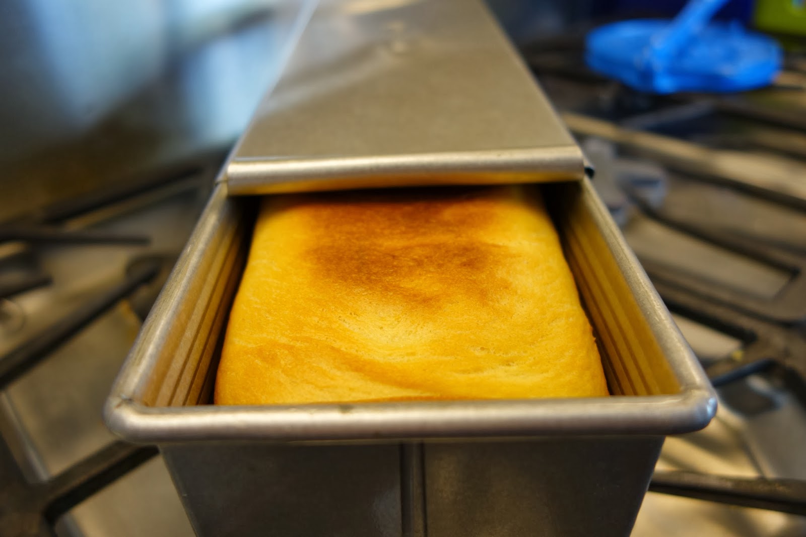 La Surly Table: Pullman Bread ( Pan de Mie )