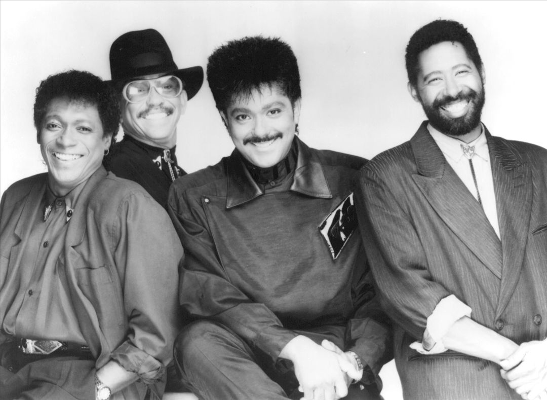 THE COMMODORES