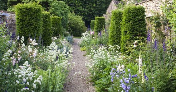 April's garden: A vidéki angol kertek 8 elengedhetetlen jellemzője / 1.rész
