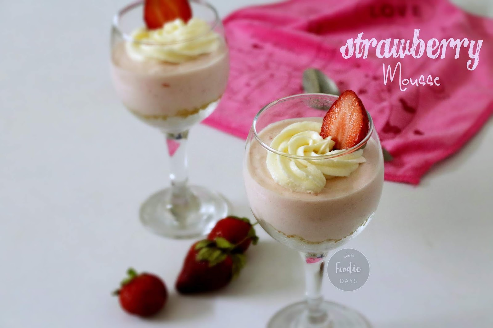 Strawberry mousse | Creamy & Fluffy mousse | No egg & No gelatin