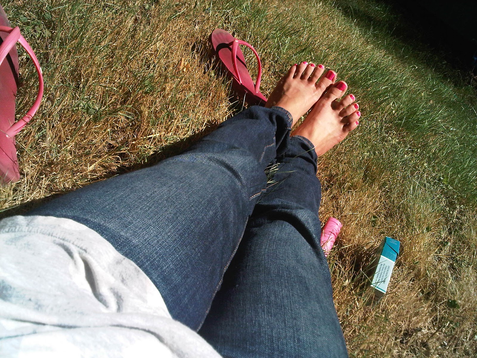 Majnooni Beauty: Creepy Feet : Orly : Flirty