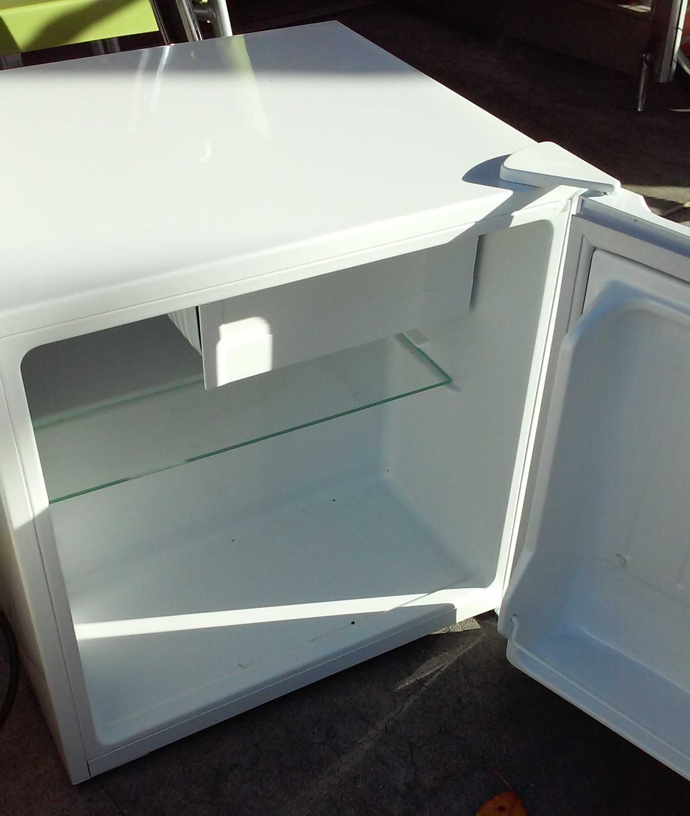 Uhuru Furniture And Collectibles Sold Haier Cube Mini Fridge With Freezer Box 45