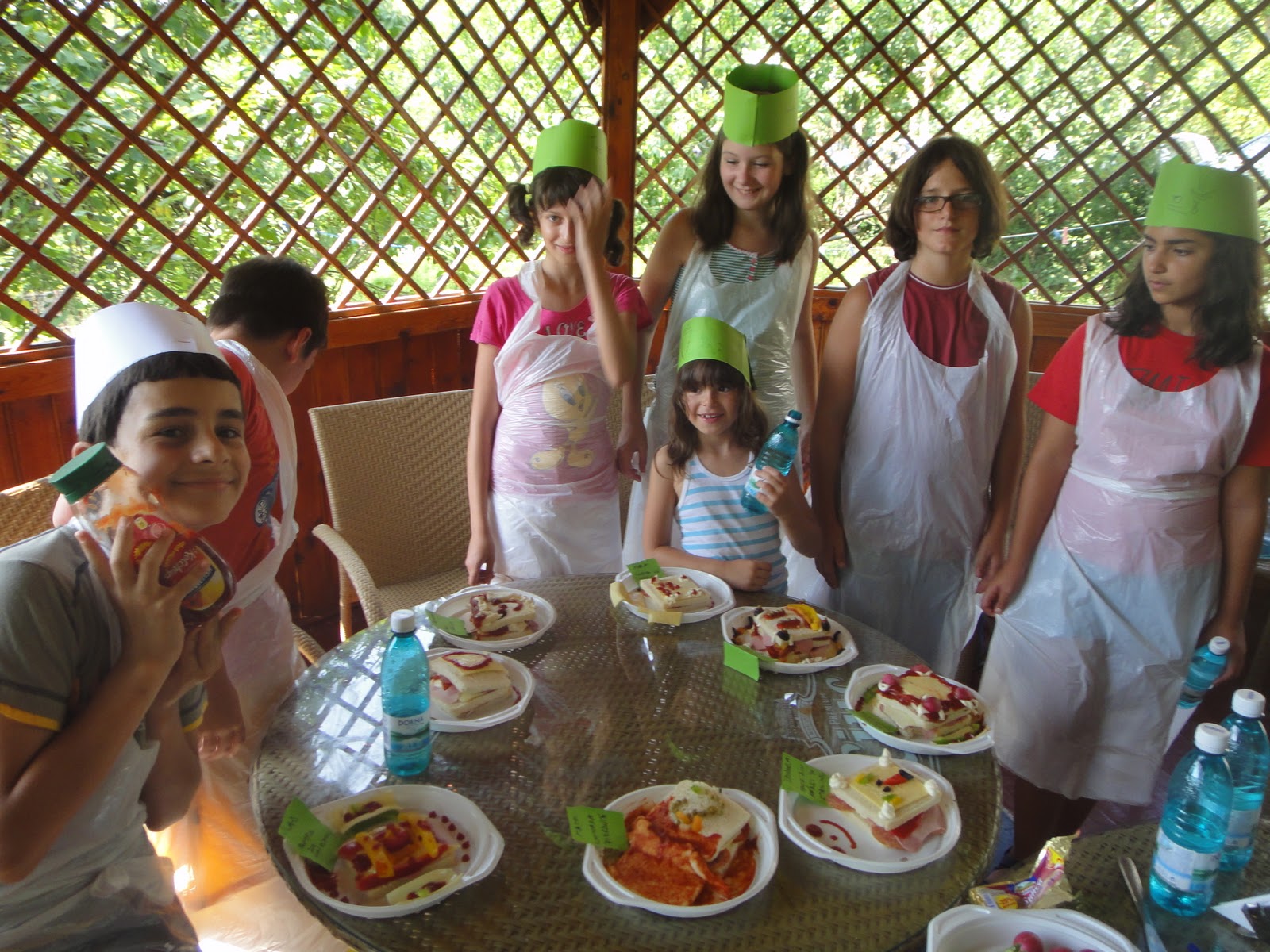 Jocuri pentru copii mari şi mici: Concursul micilor bucatari