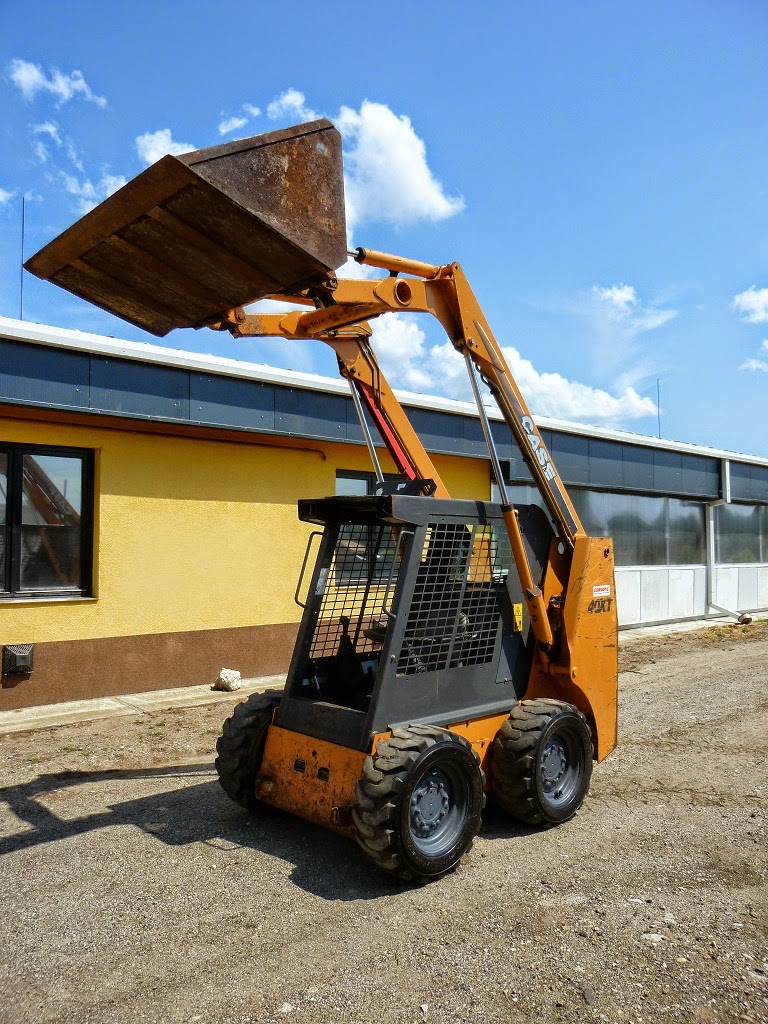 Miniincarcator Case 40XT Second-Hand 14000 Euro