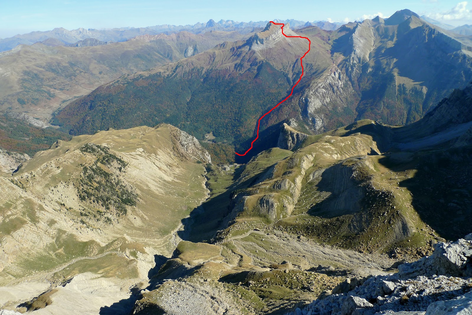 rutasyviajes2: CASTILLO DE ACHER (2.390 mts.) DESDE SELVA DE OZA