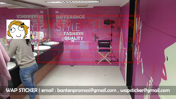 Wall Sticker Dinding: Pasang Wallsticker Dinding Hiasan Toilet